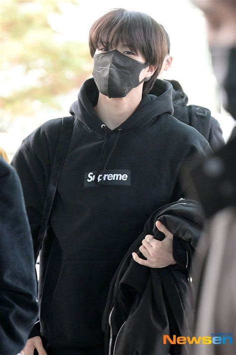 231027 Jeno At Icn Airport Flight To Mexico For 2023 Mokkoji Concert