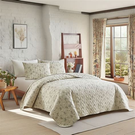 Cottagecore Style Quilted Bedding Set With Shams For All Season