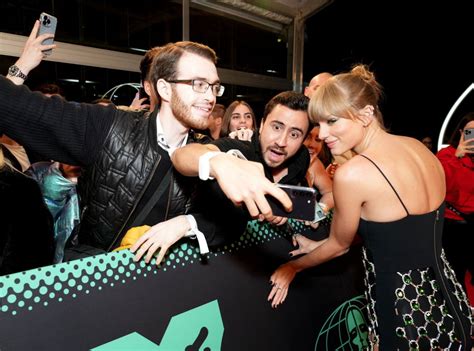 Taylor Swift Mtv Europe Music Awards 2022 In Duesseldorf • Celebmafia