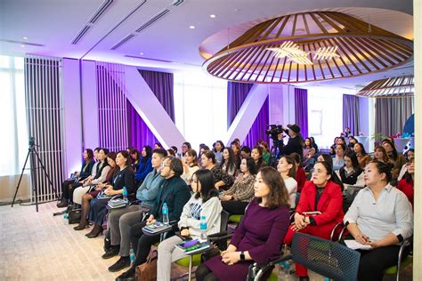 Орон даяар 120 багш хоёр сарын хугацаанд номын дуу сонсоно