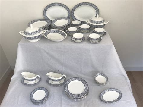 Infanta - Bone China - Geschirr (49) - Porzellan - Catawiki