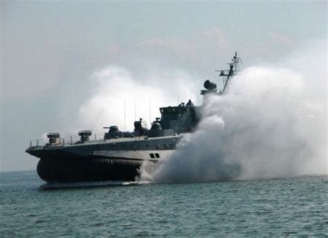 Zubr Class Hovercraft 12thblog
