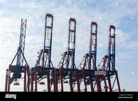 Container Terminal Gantry Cranes For Loading And Offloading Intermodal Containers From Container