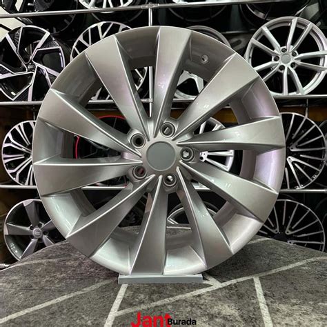 18 Inç 5x112 İnterlagos Gümüş Jant Modeli 4 Adet Satın Al