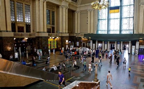 У потягах та на вокзалах зявилися маршали безпеки Решетилівщина Ua