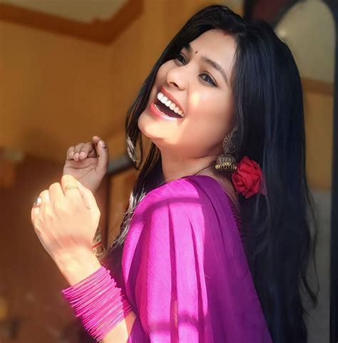 Bas Unka Naam Liye Jaa Reh Reelsvideo Reelsviral Trendingreels Reel Susmita Samanta Facebook