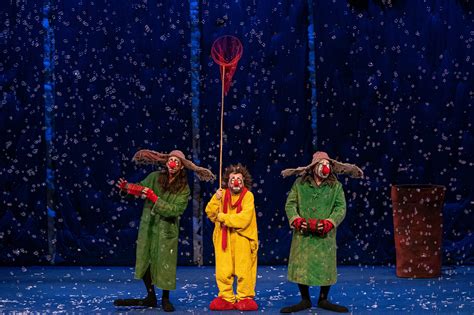 review ‘slava s snowshow delivers flurries of joy the new york times