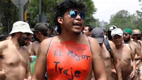 Mexico S First Naked Day March Leaps Forward To Normalise Nudity