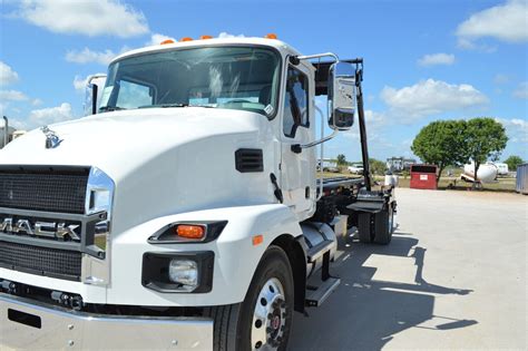 Mack Truck 2022