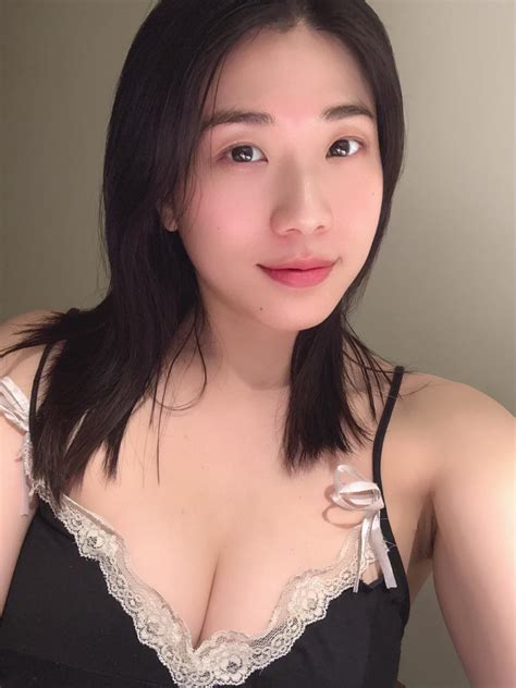 情人節限定 😏 今天當宅女一整天都沒出門😅 這是ai美顏再進化😌