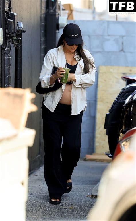Shay Mitchell Sexy 42 Photos Sexy E Girls🔞