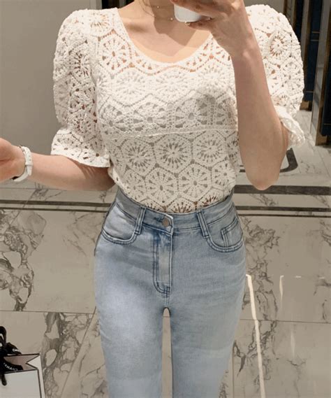 봄 여름 40대 미시 출근룩 하객룩 브이넥 퍼프 반팔 소매 뜨개 펀칭 시스루 니트 티셔츠