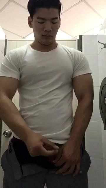 Thai Body Builder Pt1