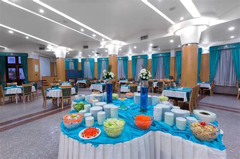 تالار پذیرایی باشگاه آجودانیه عروسی مارکت