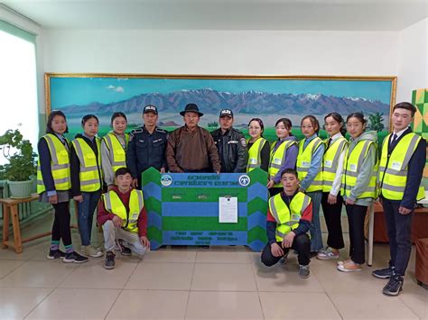 Сумын Гэмт хэргээс урьдчилан сэргийлэх салбар зөвлөлөөс Өсвөрийн сэргийлэгчбүлгэмийг байгуулан