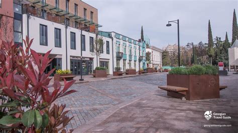 ორბელიანის კოლმეურნეობის მოედანი Georgian Travel Guide