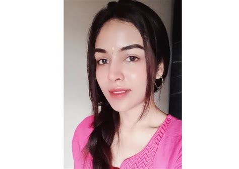 Shrishti Singh Biography Wiki Age Height Tv Show Photos Info