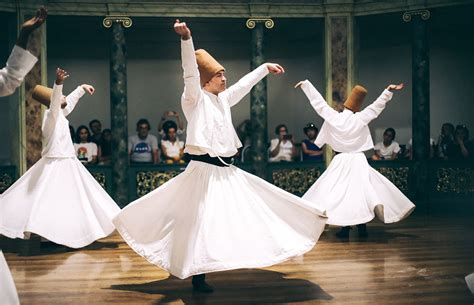 Rumis Whirling Dervishes An Ancient Sufi Dance