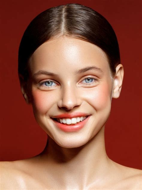 Angel Vera D Is Landing In Tel Aviv Mc2 Model Management