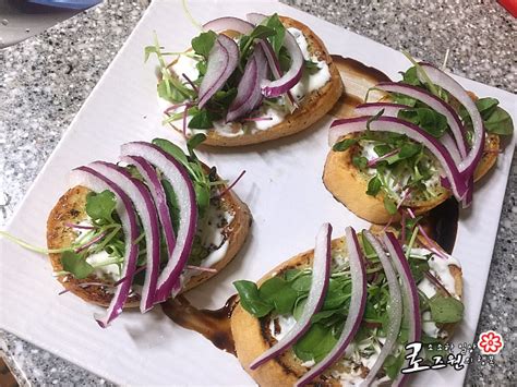 훈제연어 브루스케타