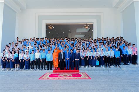 ឧបនាយករដ្ឋមន្ត្រីប្រចាំការ វង្សី វិស្សុត