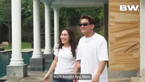 Bertemu Keluarga Boy William, Ayu Ting Ting: Oma Masa Ngelihatinnya Kayak Gitu - Herald Sulsel