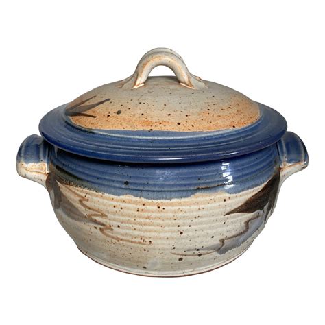 1990s Marked Stoneware Pottery Decorative Covered Casserole Bowl Dish
