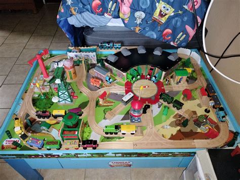 Thomas Train Table