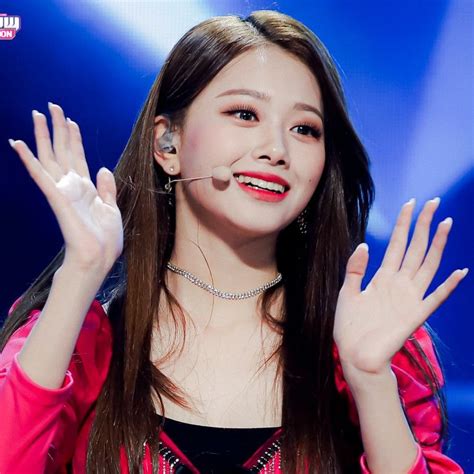 Pin By Lalala Lalala On Class Y Jimin Universal Music Classy