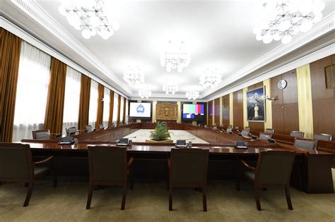 Зээлийн хүүг бууруулах стратеги батлах тухай тогтоолын явцтай танилцана