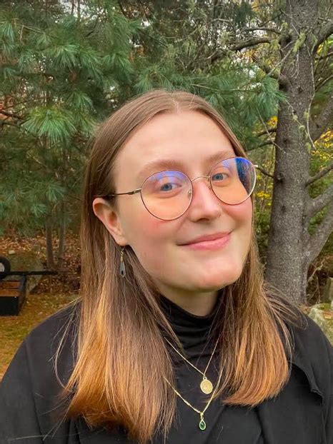 Sophie Saads Instagram Twitter And Facebook On Idcrawl