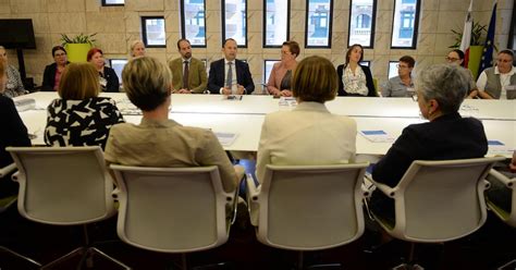 Decriminalise The Prostituted Punish Sex Buyers