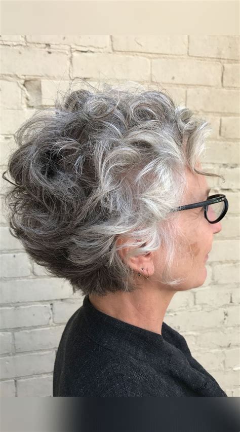 Really Short Wavy Hairstyles With Glasses Really Short Wavy Hairstyles With Glasses