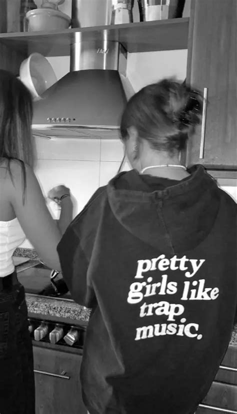 Pretty Girls Like Trap Music Hoodie Women Funny Hoody Sweatshirts