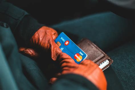 resolve wrong charge on my apple card dispute and get refund