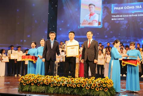 Sinh Vi N Bci Tham D L Tuy N D Ng Nh Gi O H C Sinh Sinh Vi N U T Nh N Ng Y K N Ng Lao