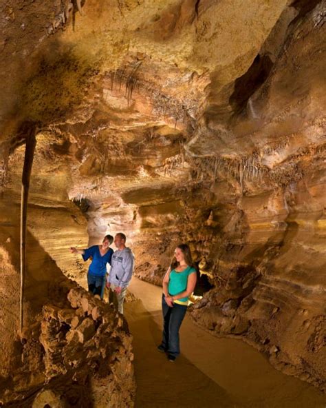 Cave Of The Winds Cave Tours Rides And Attractions Manitou Springs