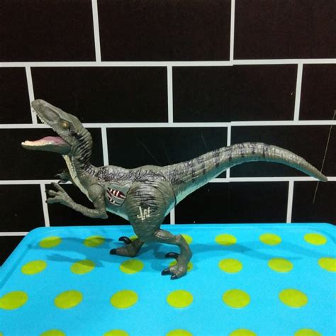 Jual Jurassic World Velociraptor Blue Raptor Dinosaur Figure Sound