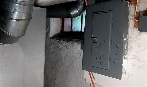 How to Change a Circuit Breaker From 20 to 30 Amp? - ElectronicsHacks