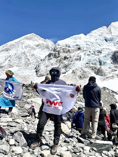 Power Expo And Festival Power Expo And Festival нхаа тугийг Гималайн уулсын ноён оргил Дэлхийн