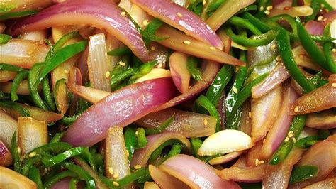 양파를 이렇게 만들면 모두가 깜짝 놀라서 밥 두 공기 먹어요 맛이 대박인 아삭이고추양파볶음 이렇게 만듭니다 너무 쉽고 간단해요 Youtube