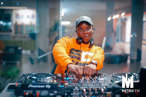 METROFM SABC على تويتر: "Simulcasting with @CptAwesomeZW and @djjoezim ...