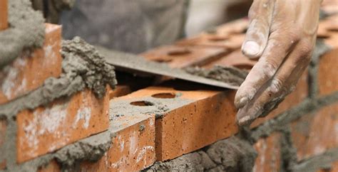 Solid Brick Vs Brick Veneer How To Tell The Difference Pros Vs Cons