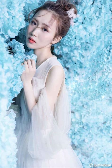 歌手顧檸轉戰陌陌獻唱《風吹麥浪》蜜糖嗓音渲染如詩如畫 每日頭條