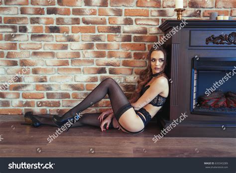 Sexy Beautiful Woman Stockings Lingerie Fashion ภาพสต็อก 633343289