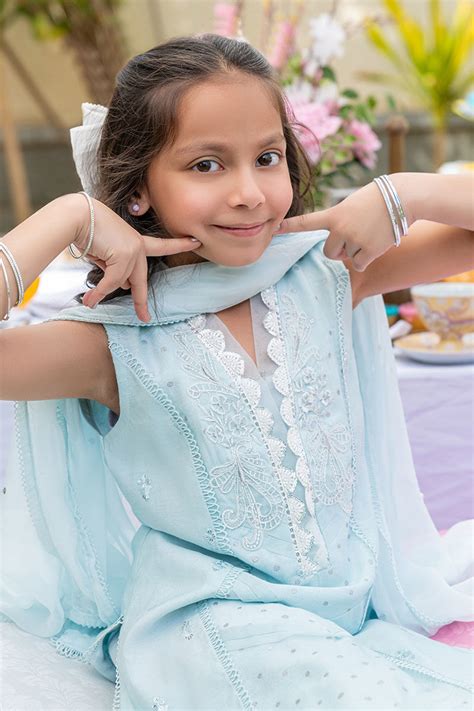 Fatima Khan Official Mini Aria Fatima Khan Official Mini Aria