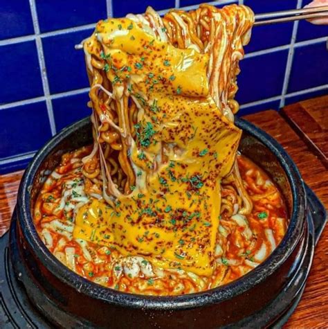 Foody°에 있는 핀 음식 맛있는 음식 음식 및 음료