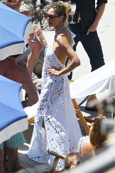 See Heidi Klums Wedding Dress For Her Italian Nuptials Who What Wear