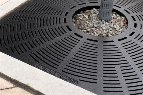 Don T Strangle That Tree How To Expand Tree Grates Hardscape Blog