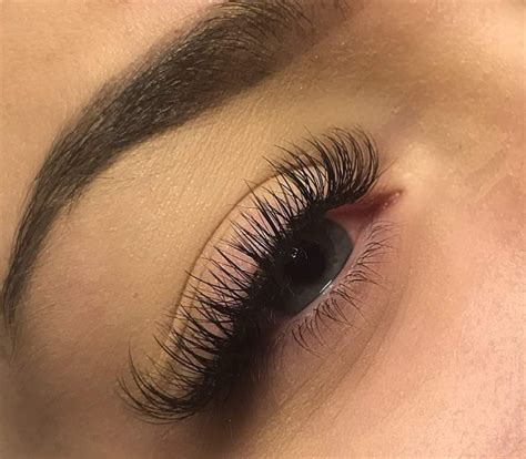 წამწამების დაგრძელება დაიანა